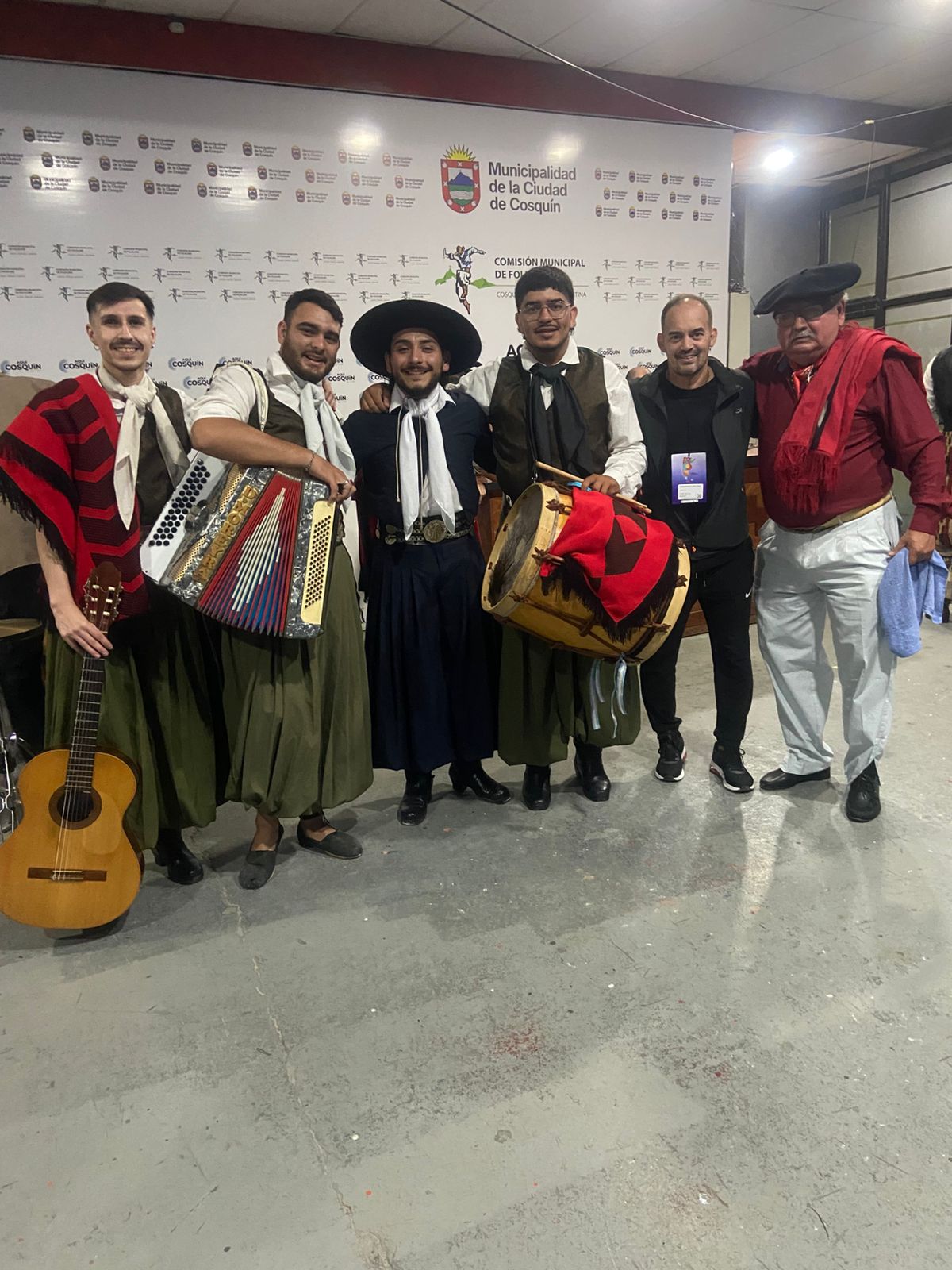 NUESTROS REPRESENTANTES POR LA SEDE CLORINDA BRILLAN EN COSQUÍN ...
